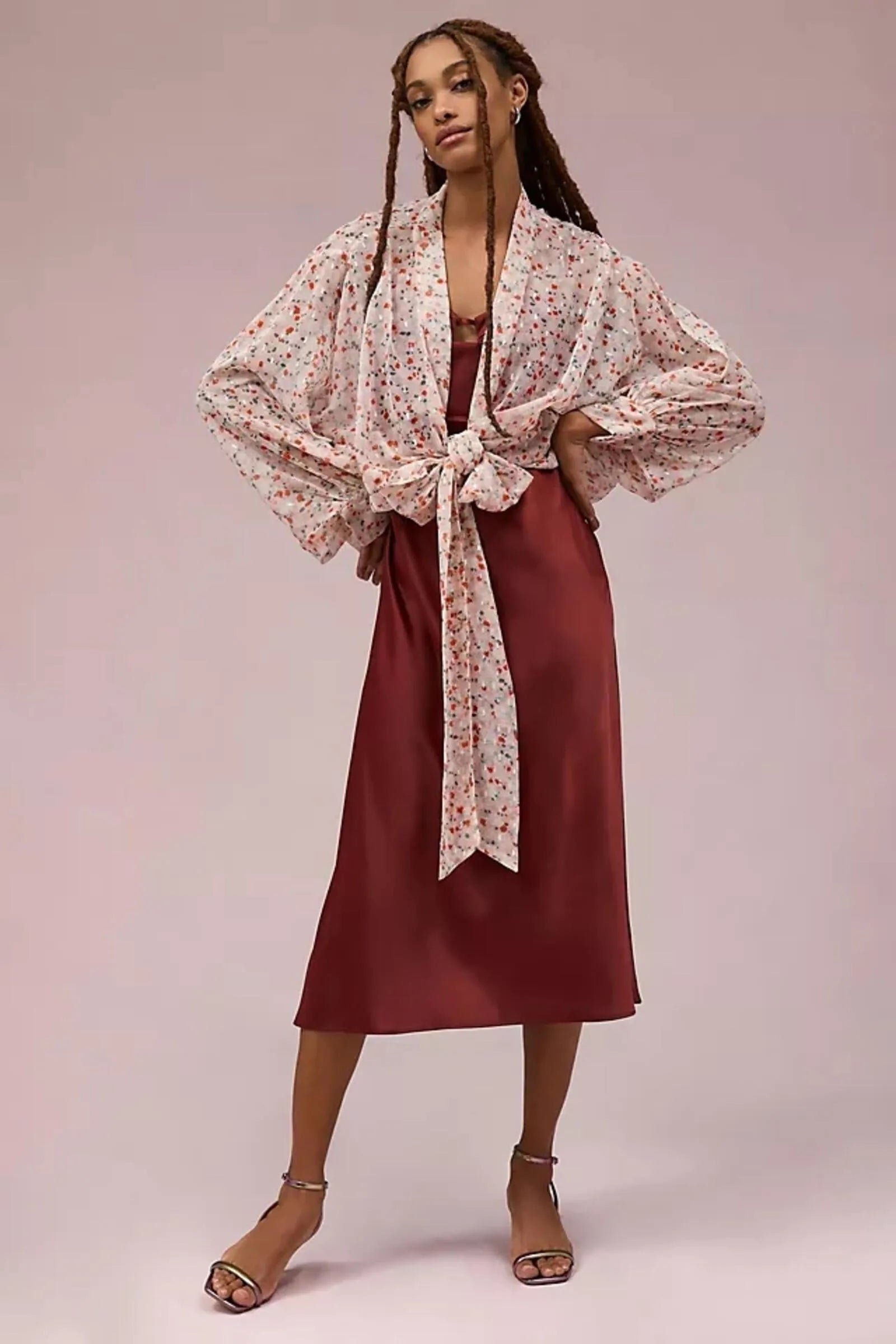 SAACHI Style | Artisan Standard | Customized Shoes | Ponchos | Jewelry